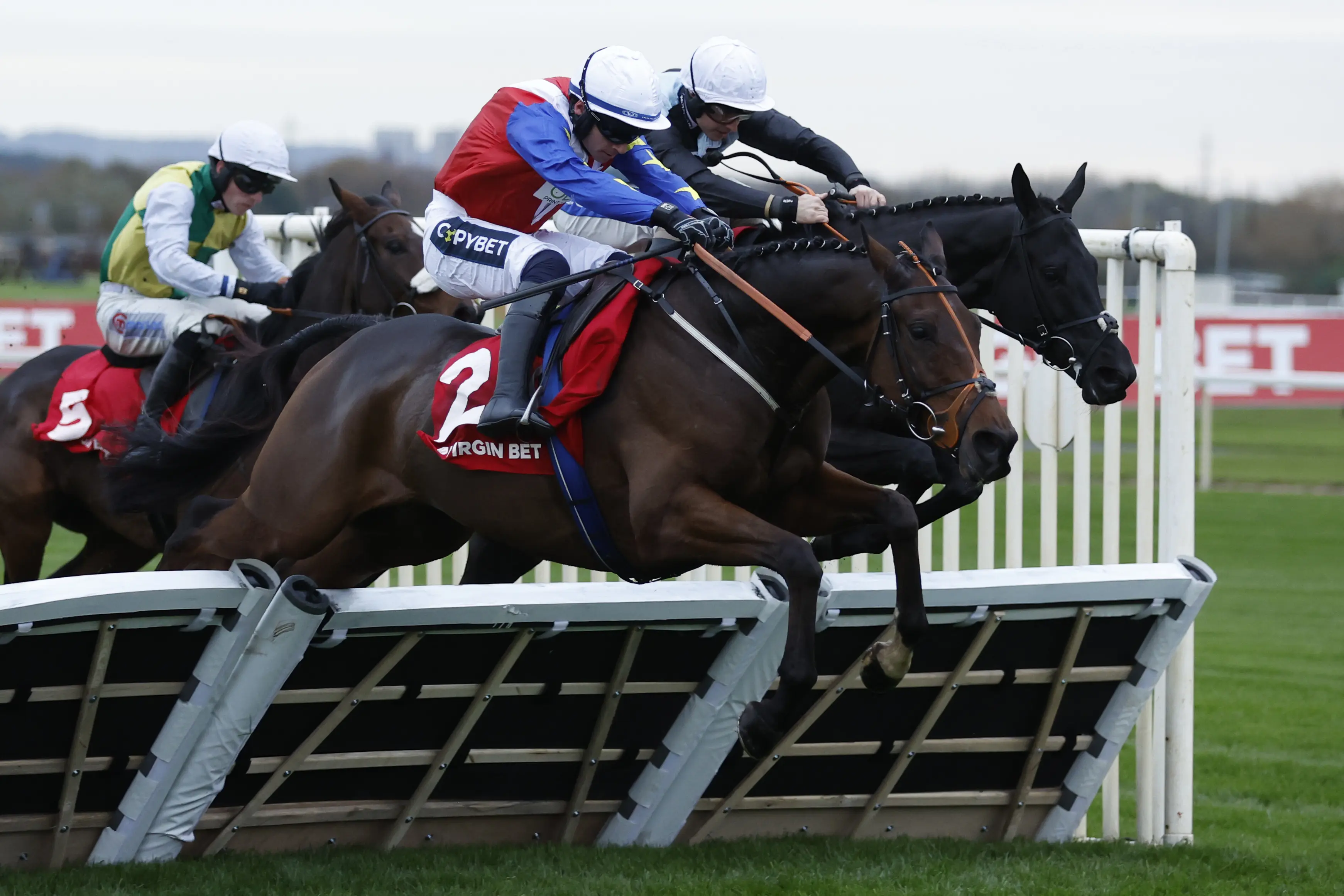 Copperhead takes Aintree gold for Tizzard