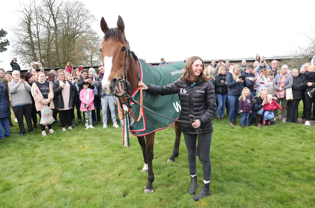 Grand National: proud locals gather to salute Corach Rambler