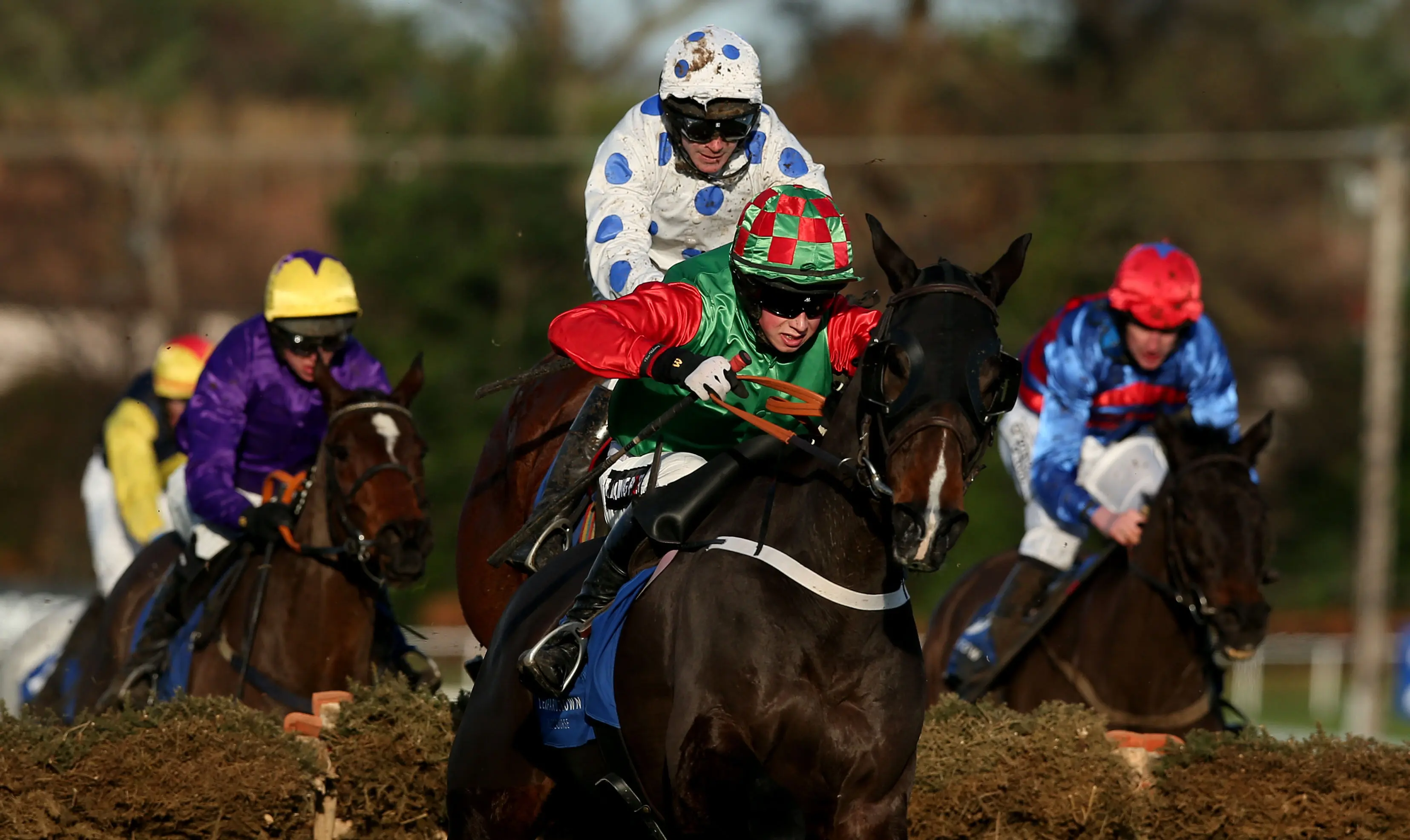 Seefood sparks Aintree dreams for the Cranes with Leicester success