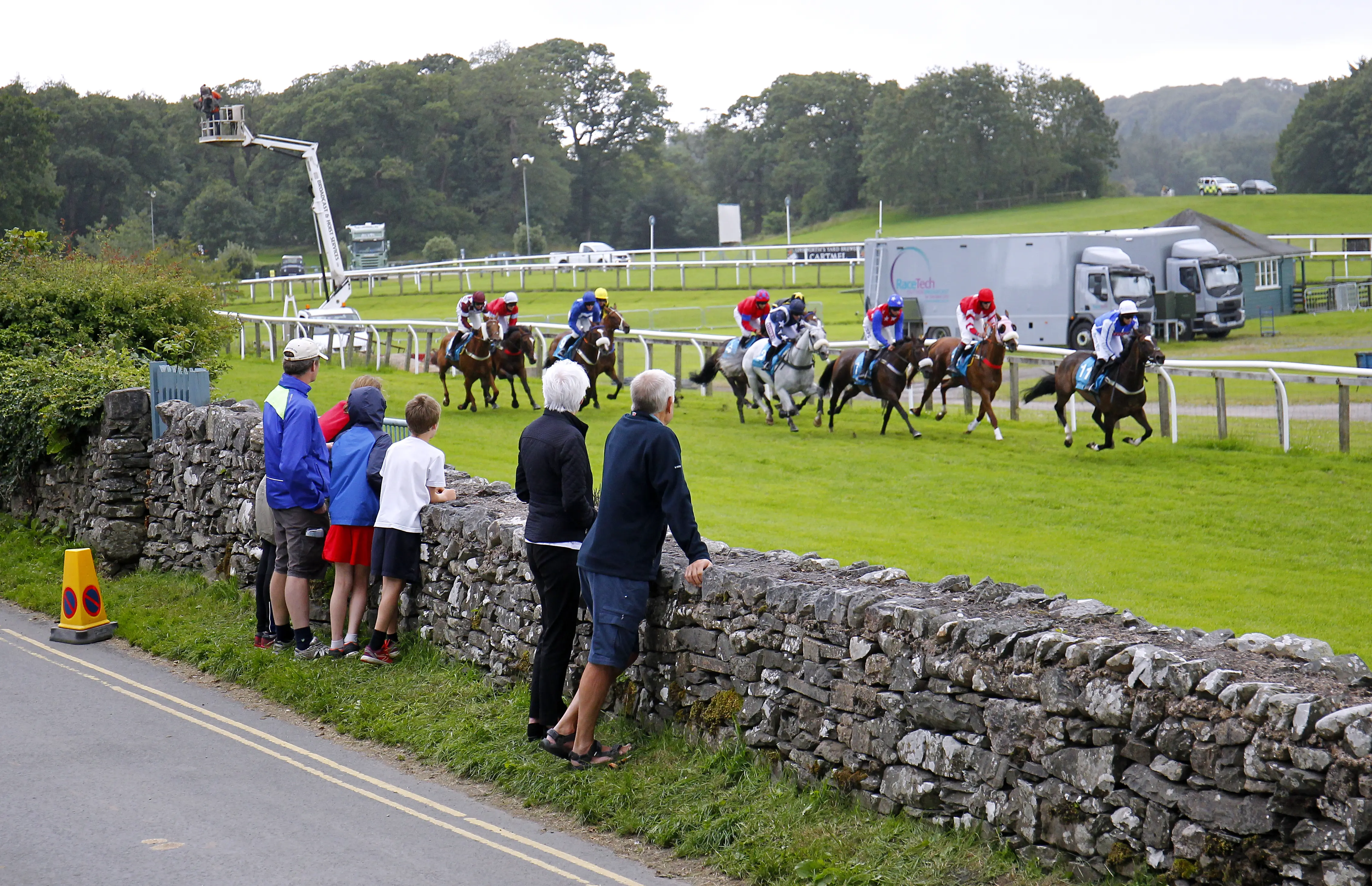 Racing and the heatwave: Cartmel meeting set for earlier start