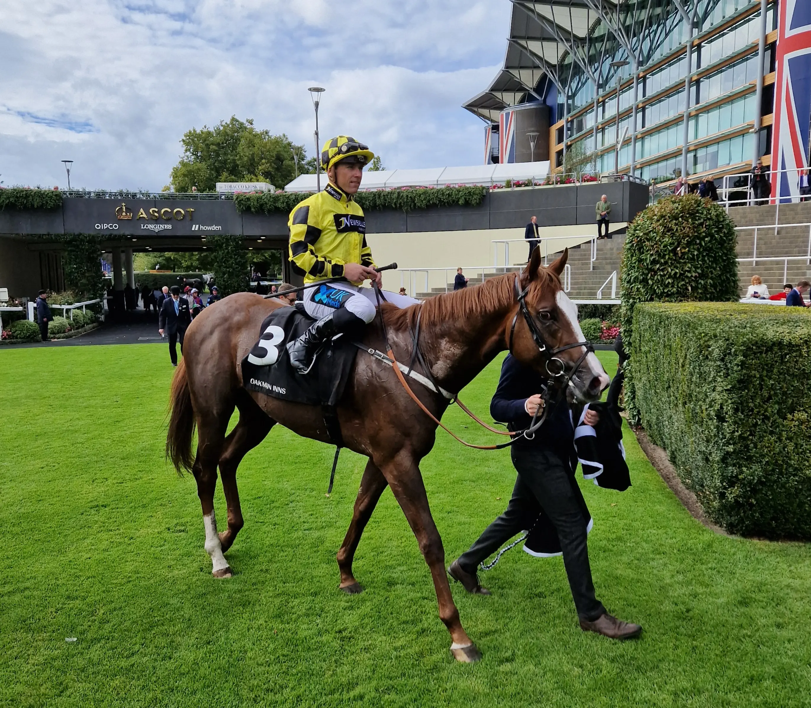 Manaccan untroubled by ground in Rous Stakes success