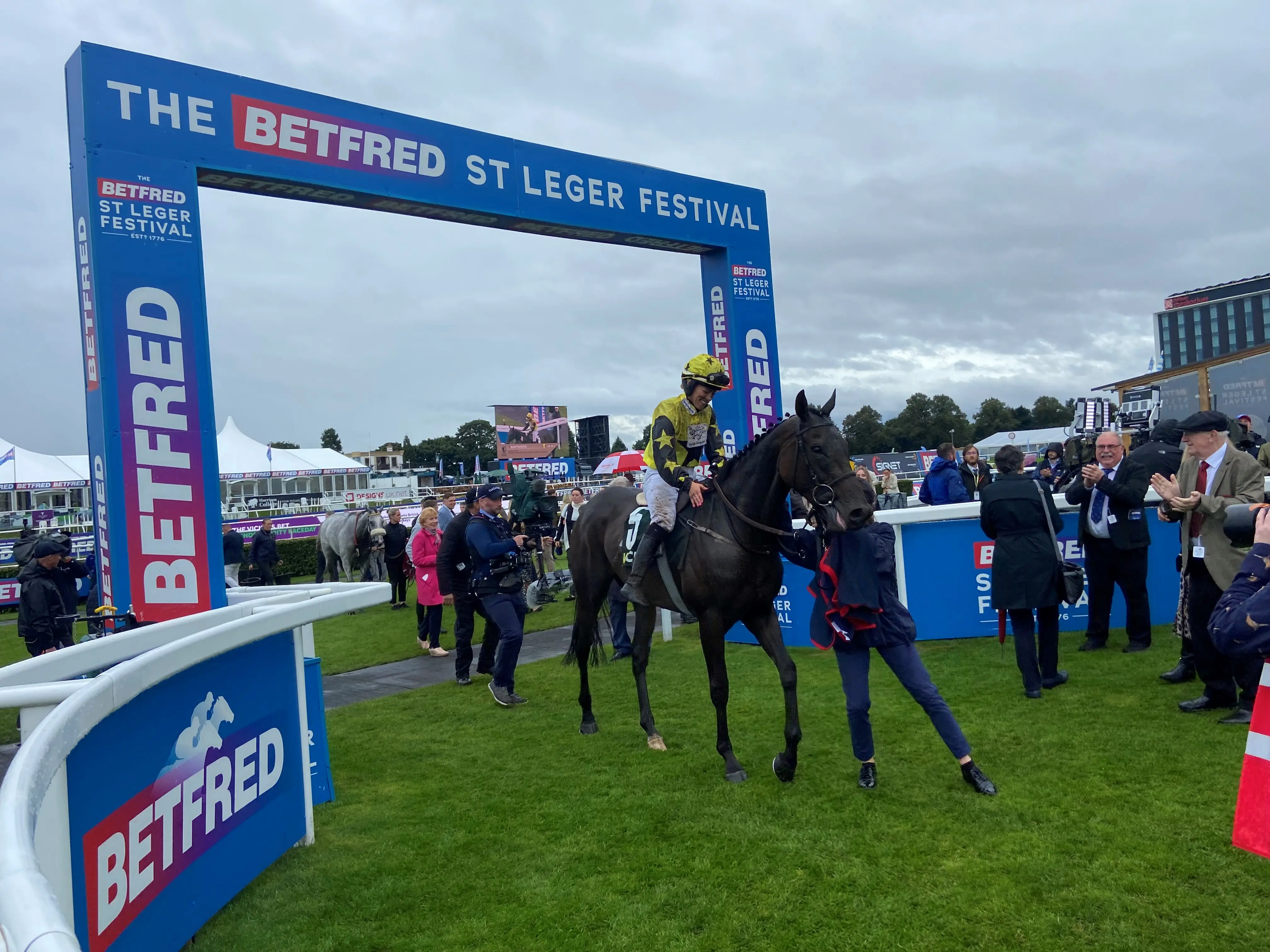Sammy Jo Bell is a Leger Legend again at Doncaster