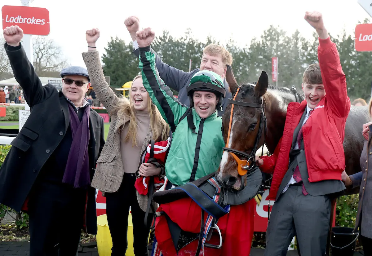 Hewick grabs King George glory after Shishkin's dramatic exit