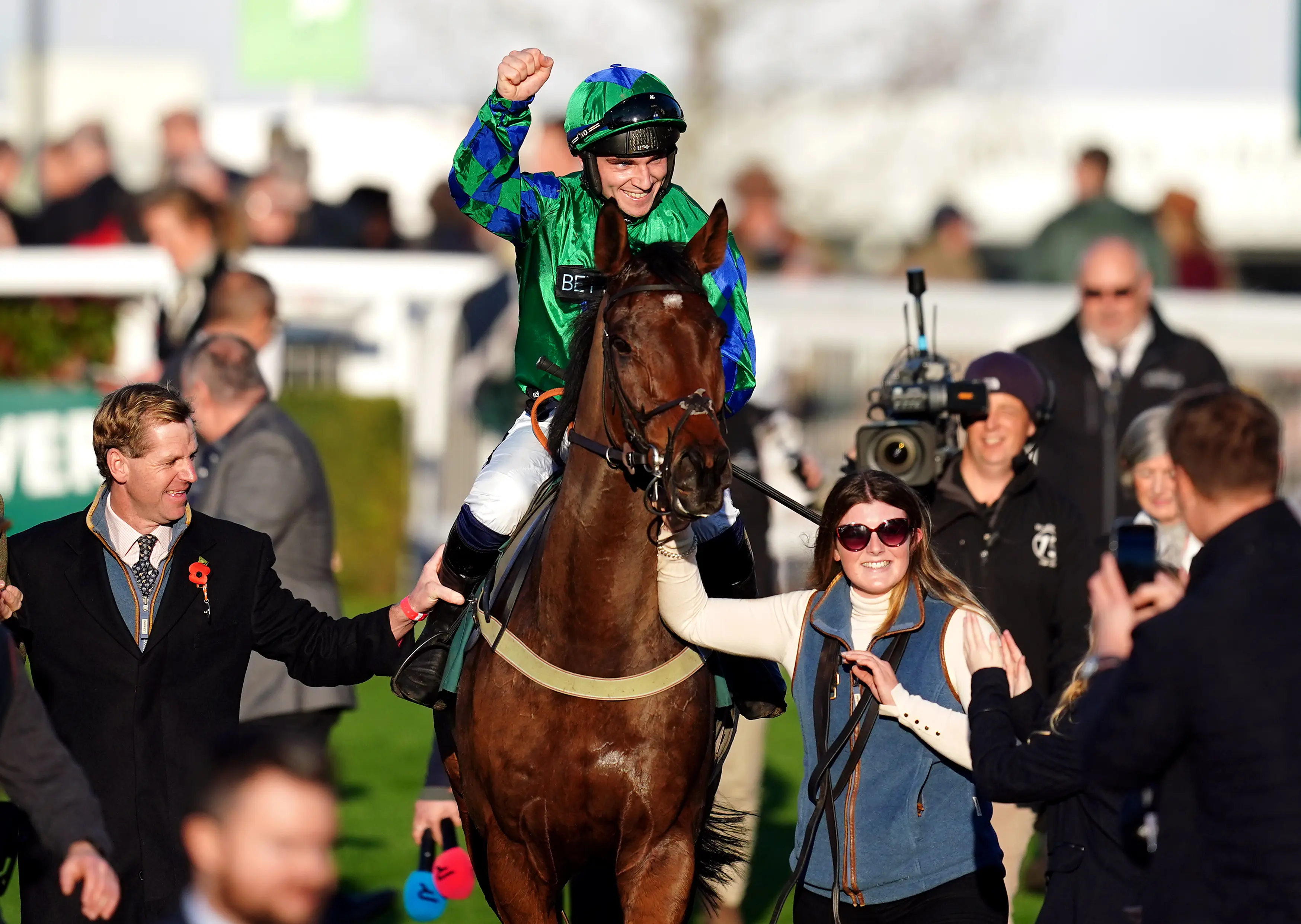 Grand National: Snowden ponders Aintree route for Ga Law